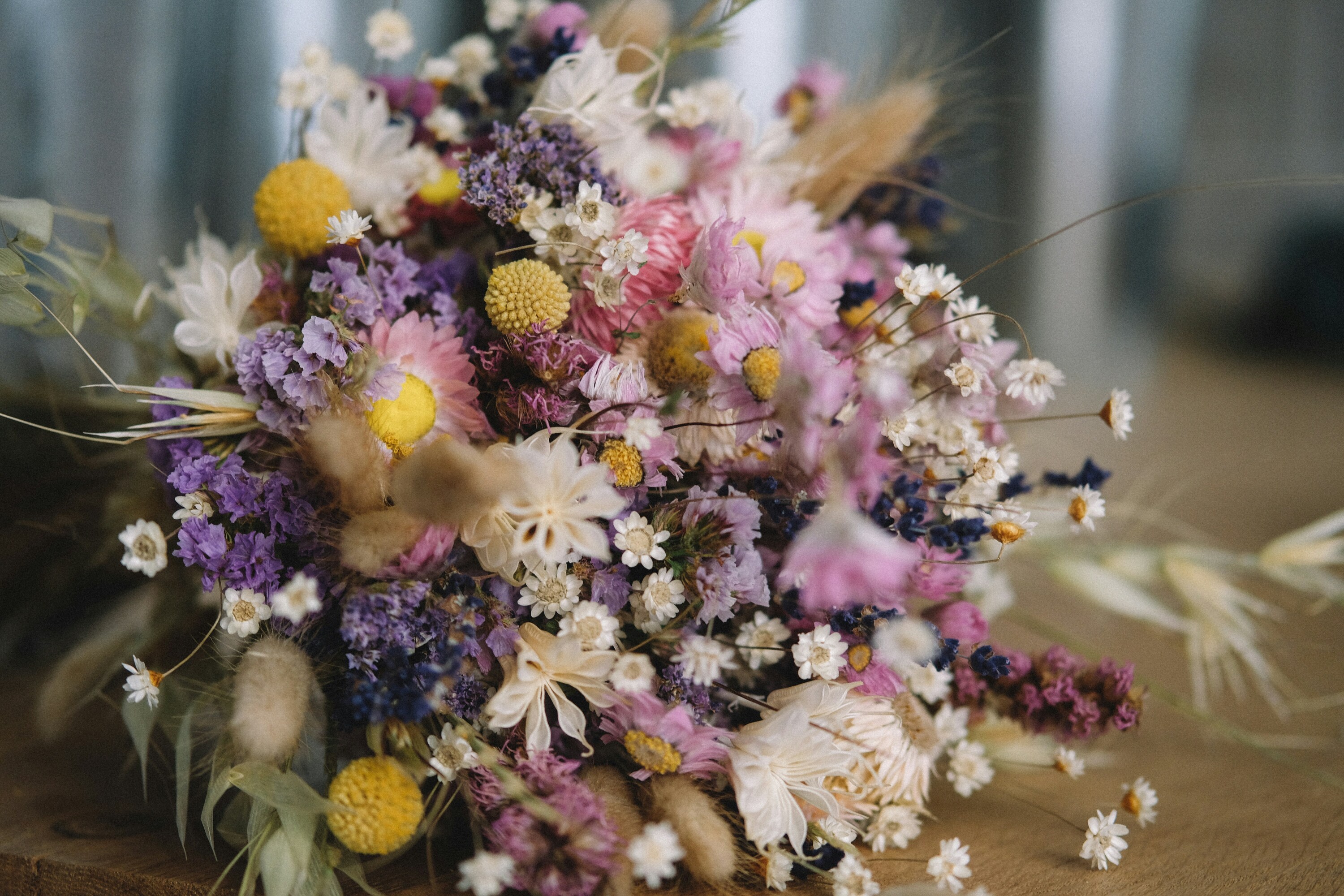 How to Preserve Flowers at Home - Easy Methods
